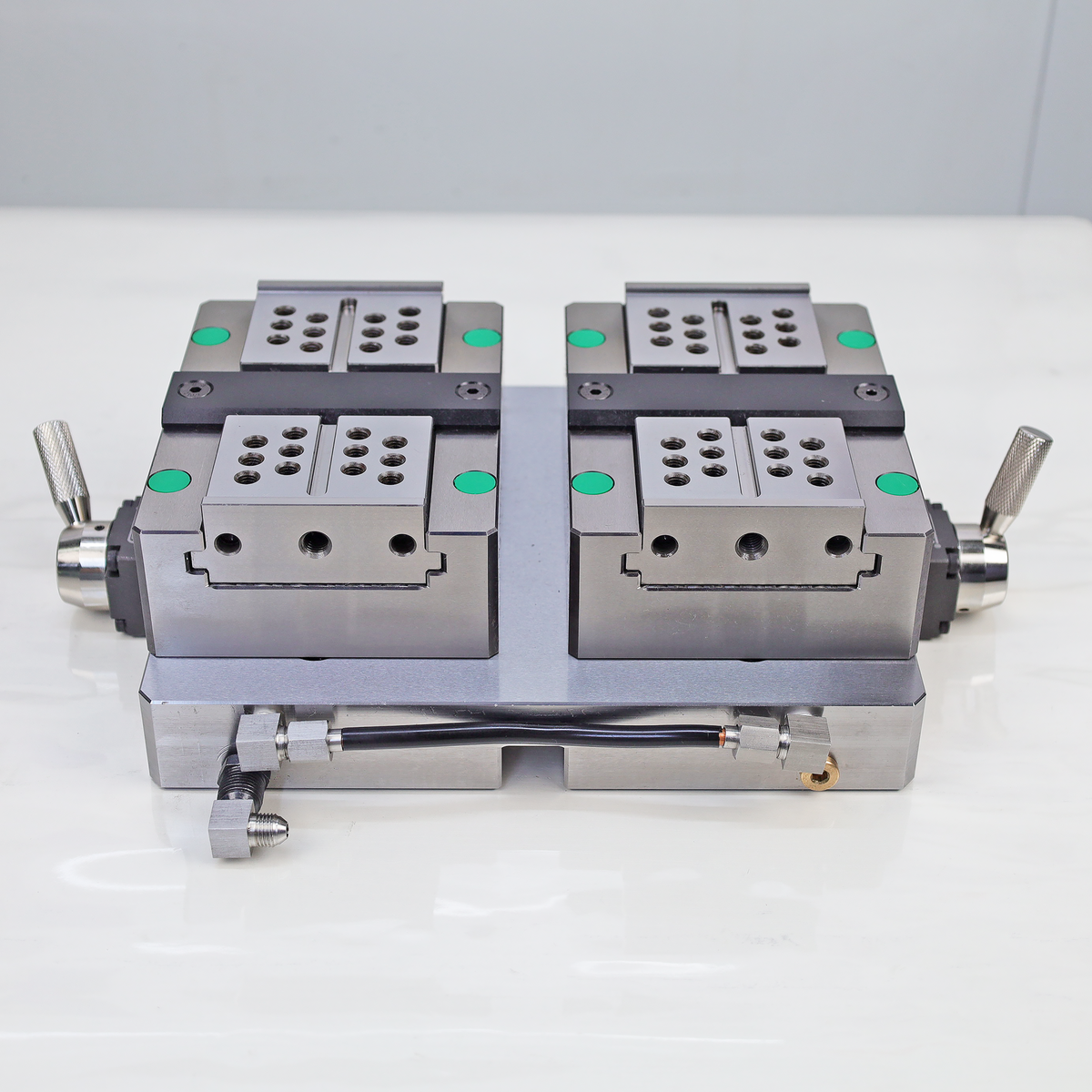 Double-position hydraulic self-centering vise – Xindian CNC